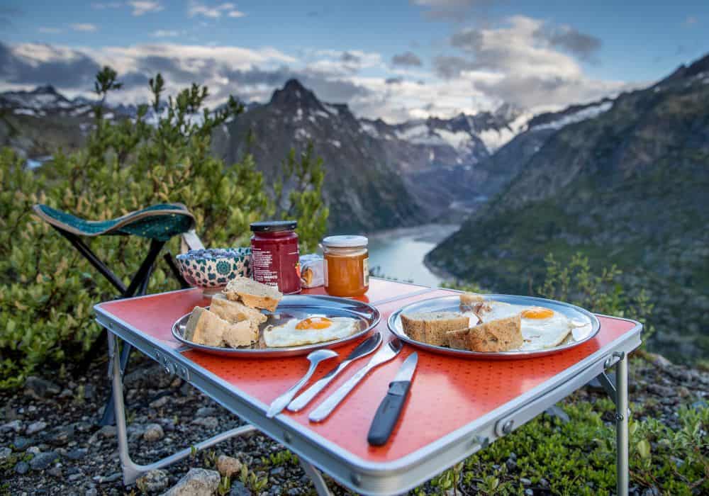 Best Camping Breakfast Ideas: Delicious and Easy to Prepare